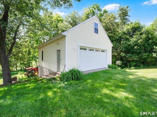 house with 4 bedroom, Granby CT ES103162270