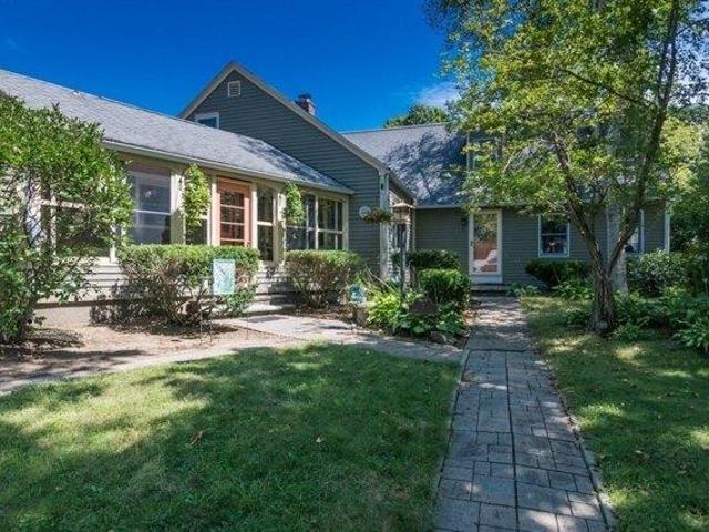 house with 4 bedroom, Granby MA ES105229663