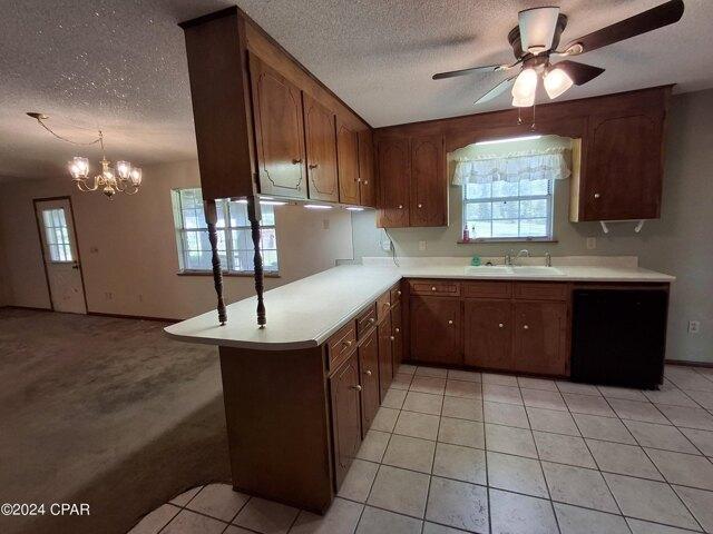 house with 4 bedroom, Grand Ridge FL DS89959427