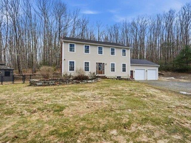 house with 4 bedroom, Granville MA ES104609042