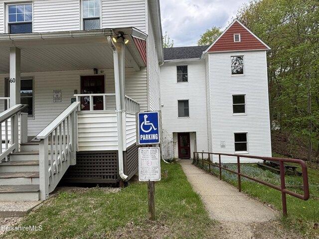 house with 4 bedroom, Great Barrington MA DS103809292