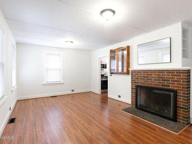 house with 4 bedroom, Great Barrington MA ES104077948