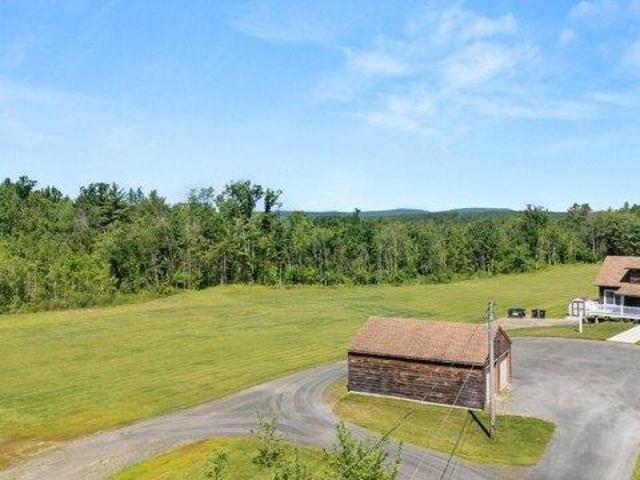 house with 4 bedroom, Great Barrington MA ES103444901
