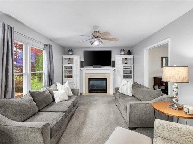 house with 4 bedroom, Greece NY ES104899585