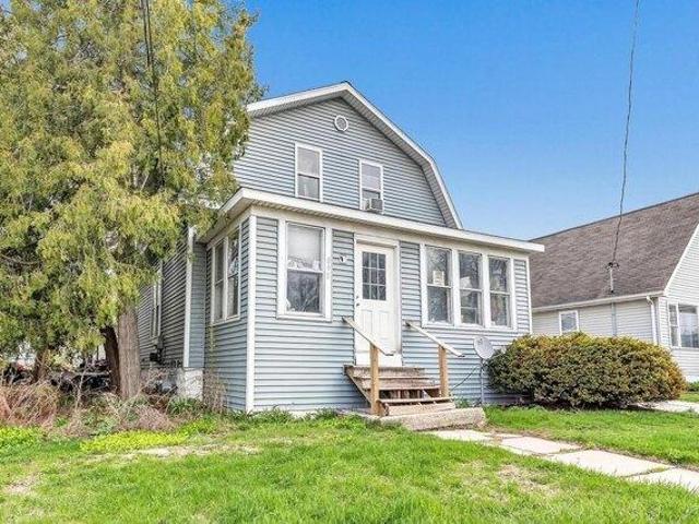 house with 4 bedroom, Green Bay WI DS93000359