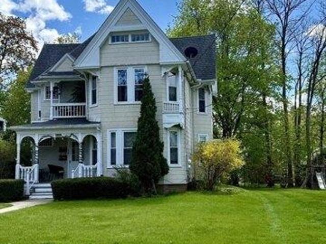 house with 4 bedroom, Greenfield MA DLS103020566