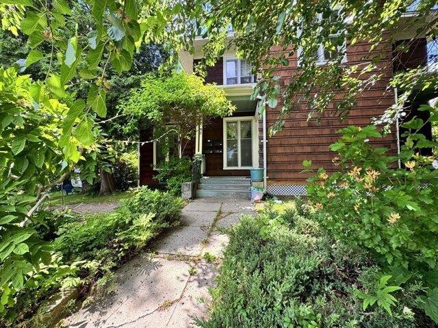 house with 4 bedroom, Greenfield MA DS104115954