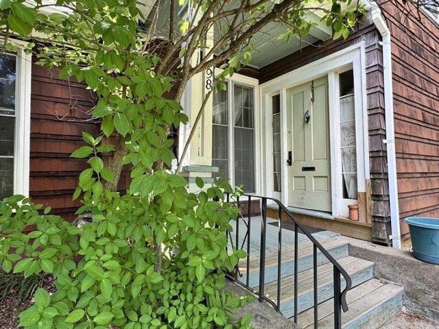 house with 4 bedroom, Greenfield MA ES104115954