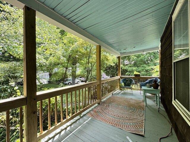 house with 4 bedroom, Greenfield MA ES104232948