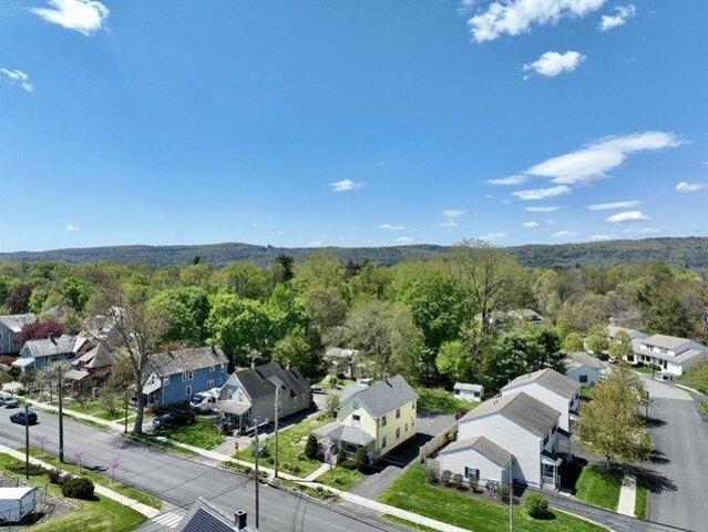 house with 4 bedroom, Greenfield MA ES104570224