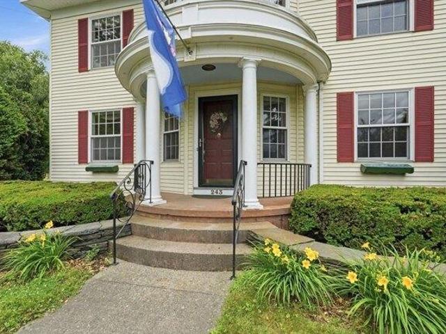 house with 4 bedroom, Greenfield MA ES105094620