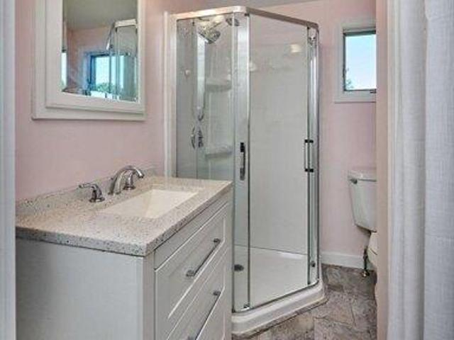 house with 4 bedroom, Greenfield MA ES105193014