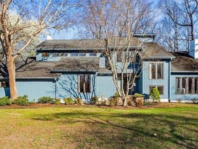 house with 4 bedroom, Greensboro NC ES104909630