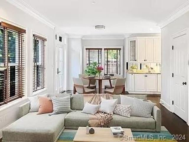house with 4 bedroom, Greenwich CT DLS102828421