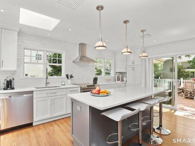 house with 4 bedroom, Greenwich CT DS102282404