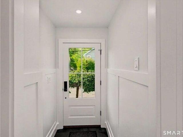 house with 4 bedroom, Greenwich CT ES103163403