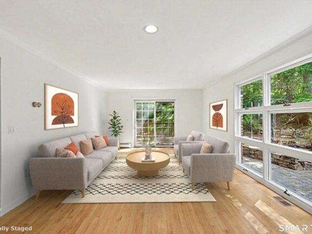 house with 4 bedroom, Greenwich CT ES104233483