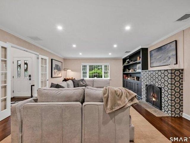 house with 4 bedroom, Greenwich CT ES104299768