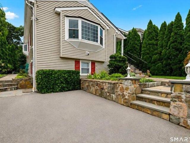 house with 4 bedroom, Greenwich CT ES105230836