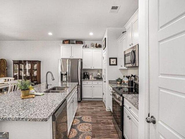house with 4 bedroom, Griffin GA ES104902545