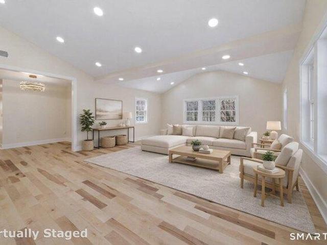 house with 4 bedroom, Guilford CT ES104444227