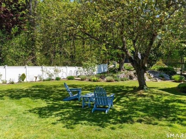 house with 4 bedroom, Guilford CT ES105127175