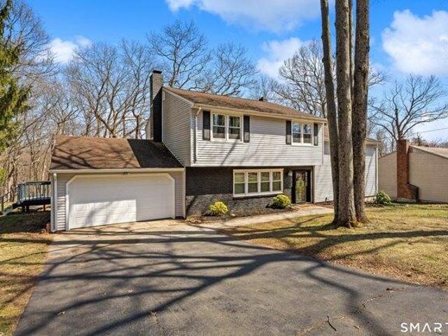 house with 4 bedroom, Hamden CT DLS102217856