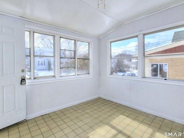 house with 4 bedroom, Hamden CT DLS102347257