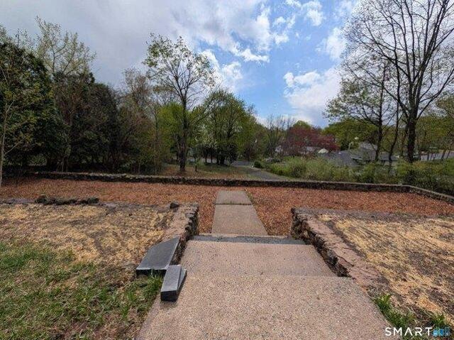 house with 4 bedroom, Hamden CT DLS102477056