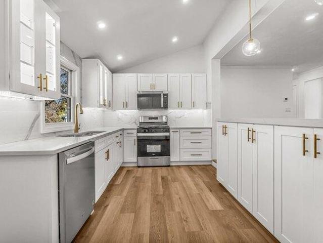 house with 4 bedroom, Hamden CT DS89080948