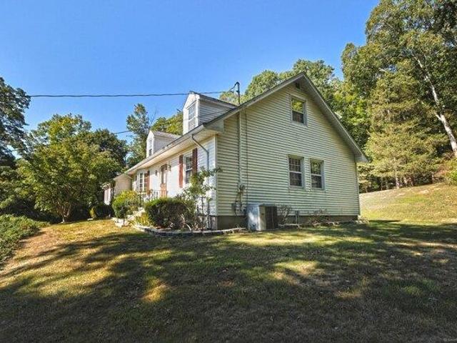 house with 4 bedroom, Hamden CT DS103161849