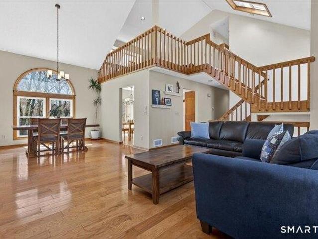 house with 4 bedroom, Hamden CT ES103100239