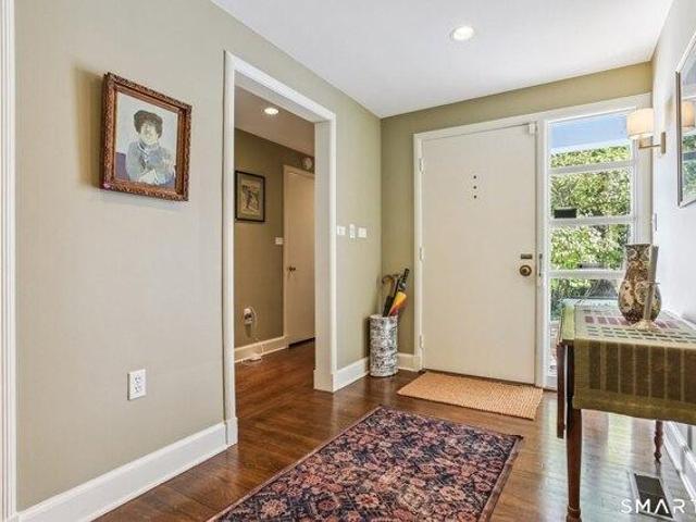 house with 4 bedroom, Hamden CT ES103124950