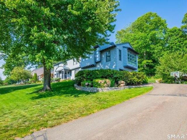house with 4 bedroom, Hamden CT ES104831531