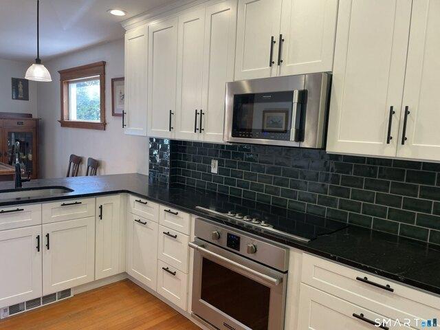 house with 4 bedroom, Hamden CT ES104848794