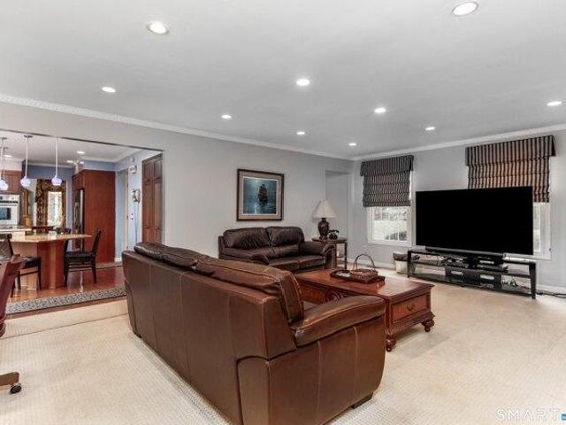 house with 4 bedroom, Hamden CT ES104853056