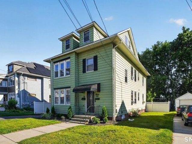 house with 4 bedroom, Hamden CT ES104115642