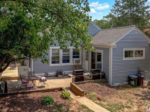 house with 4 bedroom, Hamden CT ES104329710