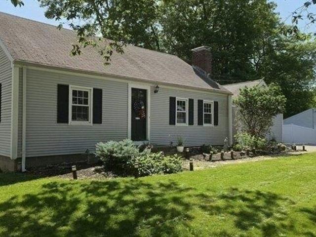 house with 4 bedroom, Hamilton MA ES105095175