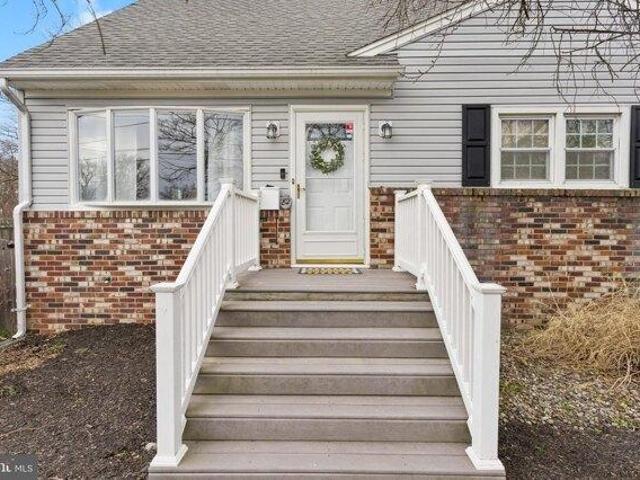 house with 4 bedroom, Hamilton NJ DLS101750032