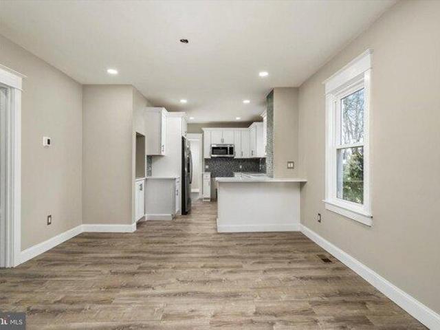 house with 4 bedroom, Hamilton NJ DLS102254602