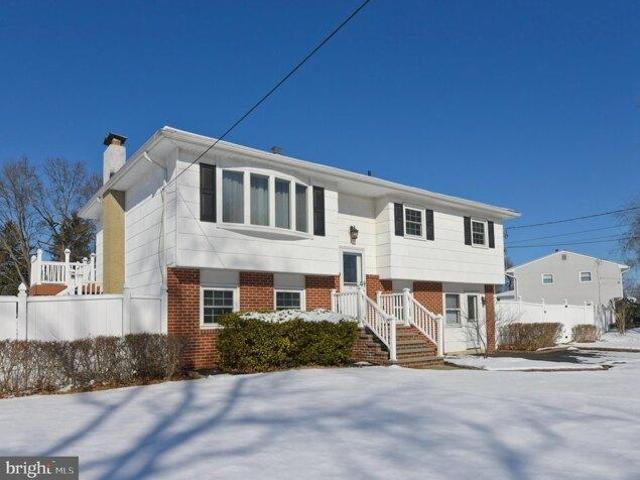 house with 4 bedroom, Hamilton NJ DLS102316242