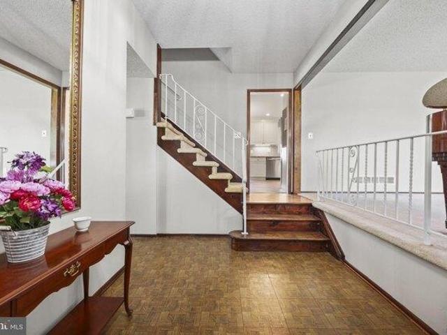 house with 4 bedroom, Hamilton NJ ES104907247