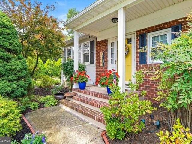 house with 4 bedroom, Hamilton NJ ES105204474