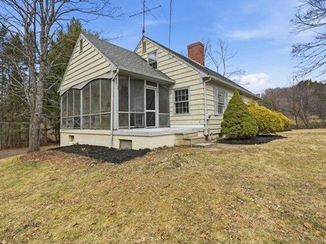 house with 4 bedroom, Hampden MA ES104112684