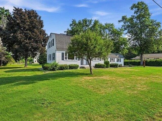 house with 4 bedroom, Hampden MA ES105114593