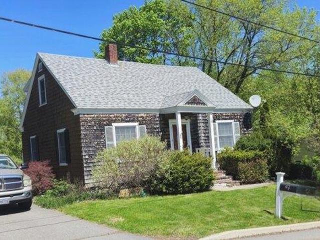 house with 4 bedroom, Hampden ME DS104079211