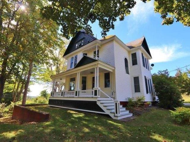 house with 4 bedroom, Hampden ME DS102346166