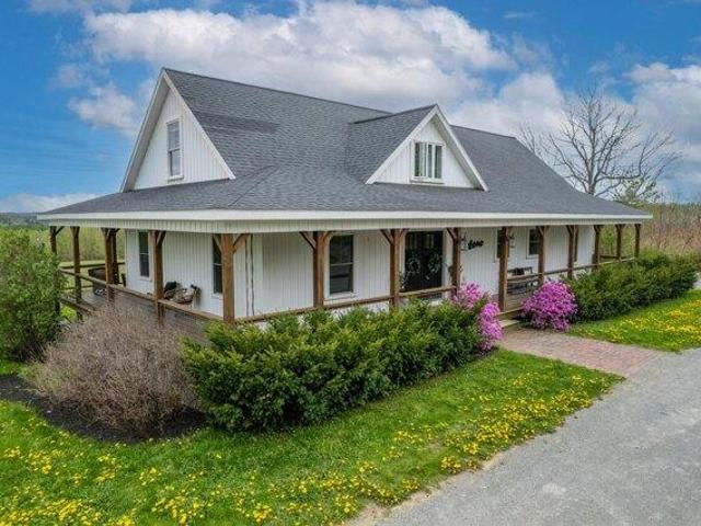 house with 4 bedroom, Hampden ME ES104075946