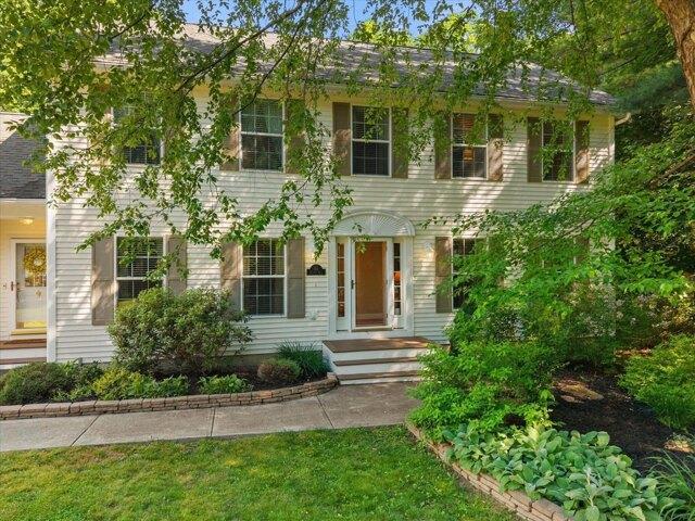 house with 4 bedroom, Hampden ME ES104570543